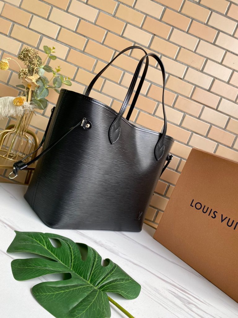 Louis Vuitton Neverfull MM Epi – Elegance Nicely