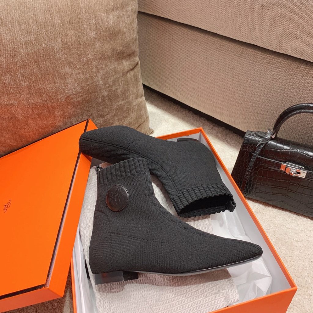 Premium HER BOOTS 002 – Elegance Nicely