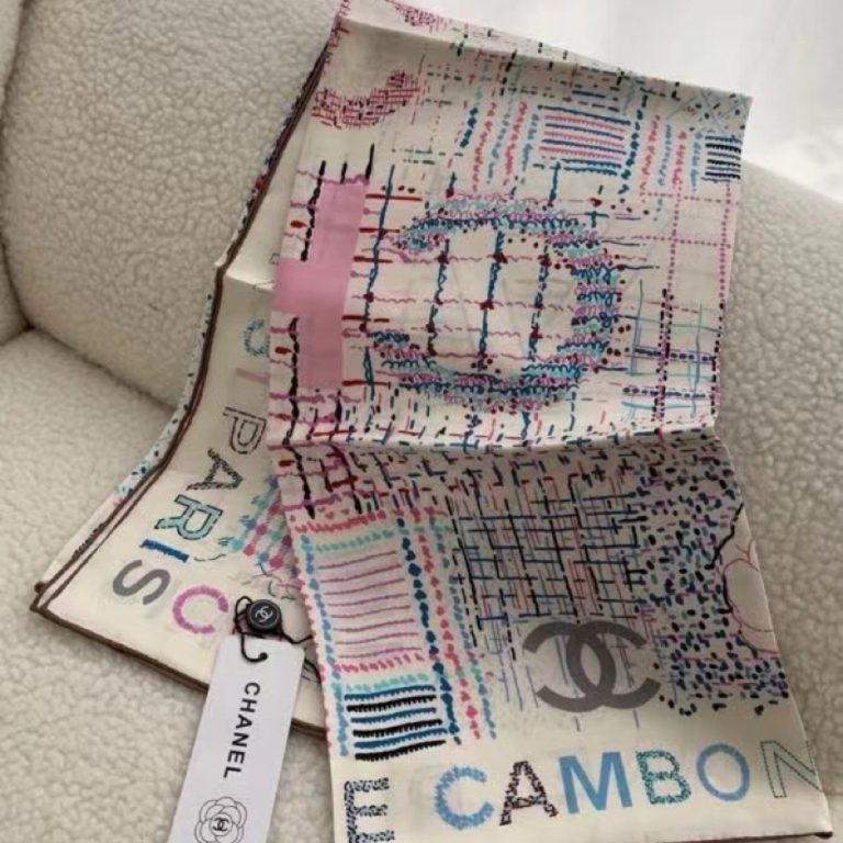 CHANEL SQUARE SCARF SILK TWILL MULTICOLOR IN WHITE 90CM – Elegance Nicely