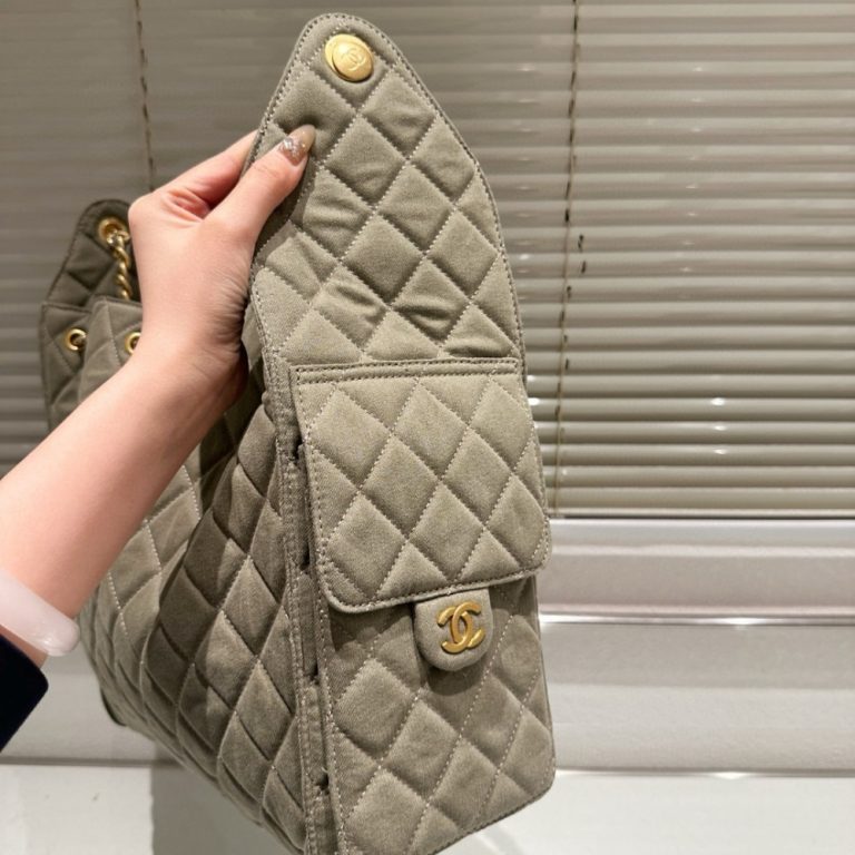 CHANEL 25C SMALL HOBO BAG SUEDE GREY 34CM – Elegance Nicely